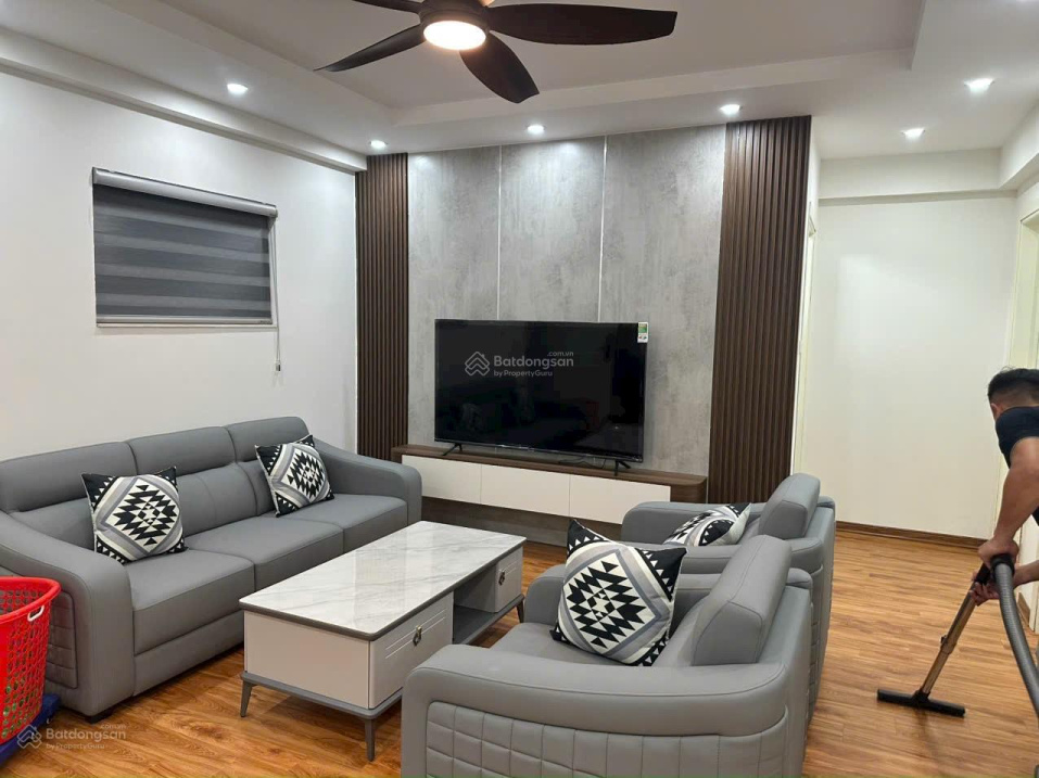 Bán căn hộ CC CT5 Mỹ Đình 2, Nam Từ Liêm, HN. Diện tích 83m2. Chỉ nhỉnh 4 tỷ