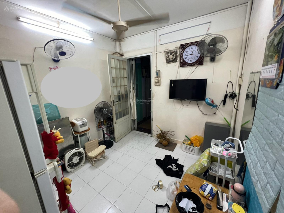 Bán căn hộ 139 Lý Chính Thắng, Quận 3, SHR 2PN, 1 toilet ngay trung tâm Q3 yên tĩnh an ninh