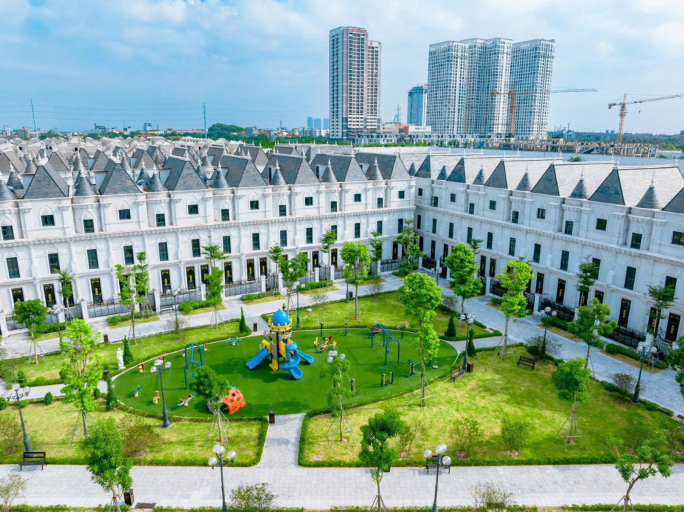 Duy nhất 01 lô BT05 ngoại giao 149,6m2 có hầm giá chỉ 40 tỷ - đã có sẵn sổ đỏ - xây sẵn 4 tầng