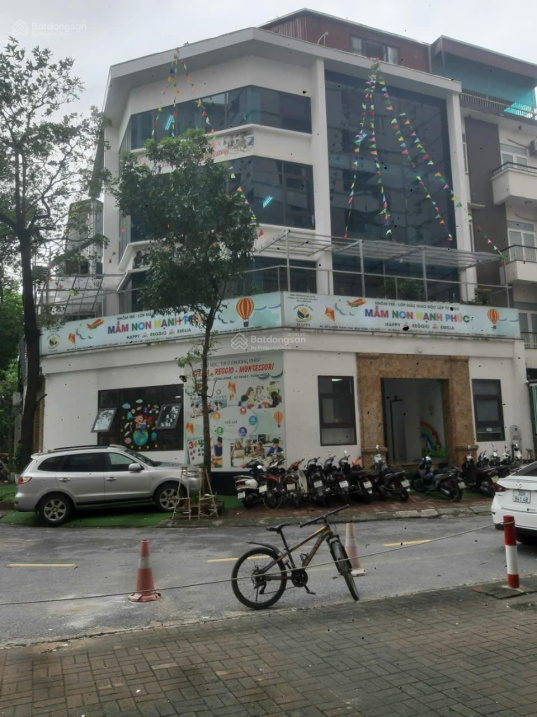 Chính chủ cho thuê Kiot 80m2 chân chung cư toà N07-B3 cuối đường Thành Thái