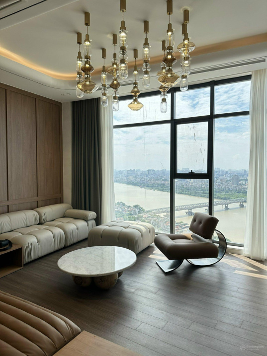 Bán penthouses Mipec Riverside Long Biên 230m2, view Sông Hồng full nội thất sang trọng