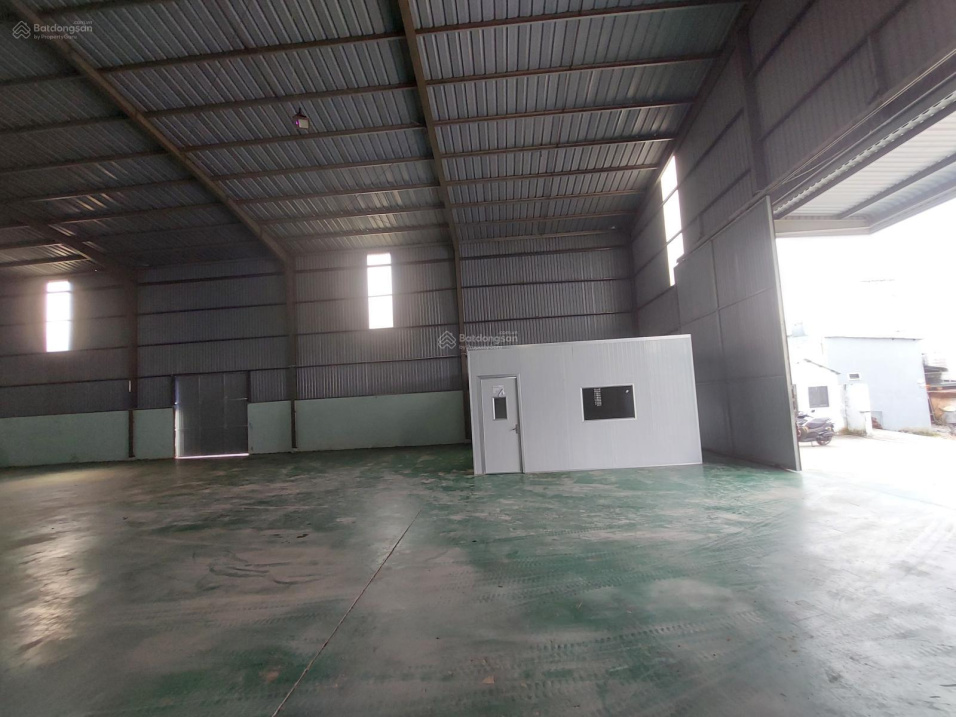 Cho thuê xưởng 2100m2. PCCC vách tường, trạm điện 250kva. Đường xe cont ...