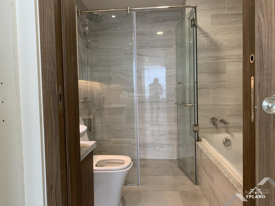 Cho thuê căn góc 2PN Kingdom 101 | NTCB - Tầng cao | View thành phố | Trống sẵn [giá tốt