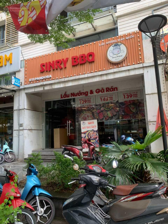 Cho thuê nhà liền kề mặt phố khu Pandora Triều Khúc, 100m2 x 5 tầng, có ...