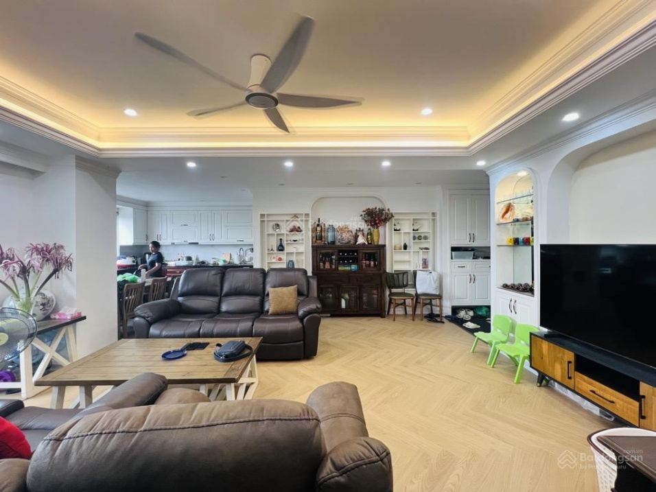 Chung cư Nguyễn Đức Cảnh, 86m2 2N2VS, tầng đẹp thang máy xịn, sổ đỏ lâu dài, giá 4.86 tỷ