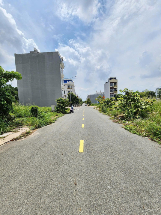 Bán nhanh lô đất ngộp MT đường NJ9, Thới Hòa, Bến Cát 300m2. SHR sang ...