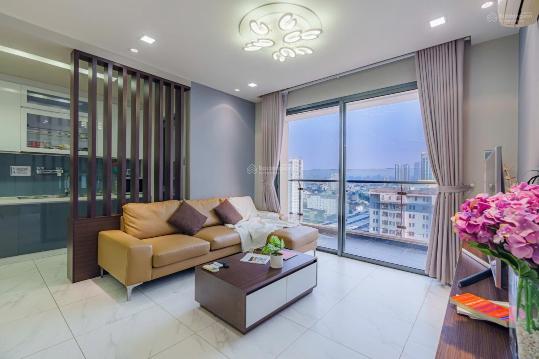 Kẹt tiền bán gấp CH Terra Royal, Lý Chính Thắng, Q3. 72m2=2PN=6.2 tỉ. LH 0902 500 *** (view đẹp)