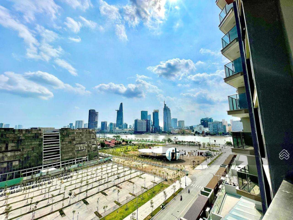 Bán căn 69m2 giá 15.5 tỷ, giá 2PN tốt nhất The Opera Residence