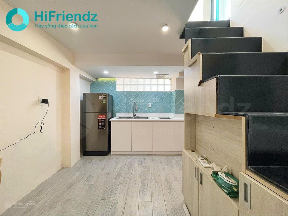 Cho thuê nhà mới hoàn công 1 trệt 2 lầu full NT cửa sổ thoáng ngay ngã tư Hàng Xanh qua quận 1 5p