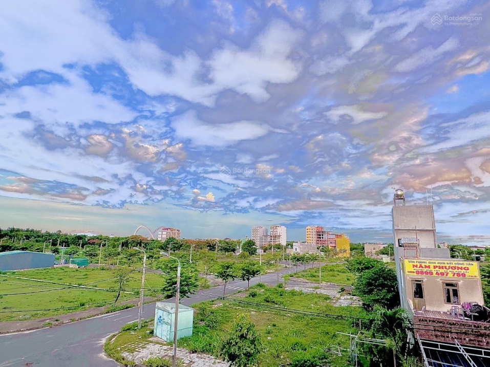 KĐT Green trục 10m5 lề mỗi bên 5m, đối diện khu Shophouse. Giá hợp lí 3 tỷ2