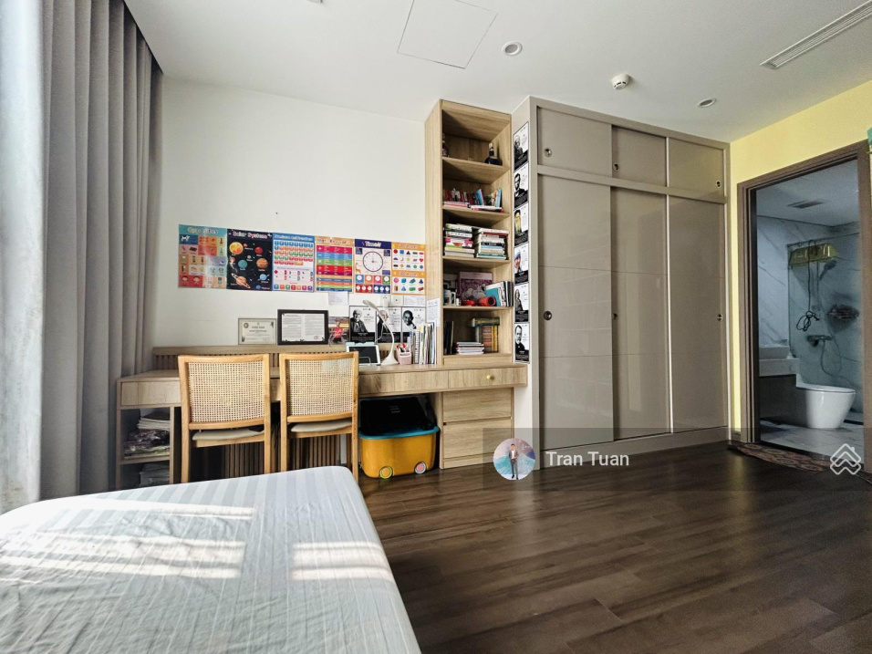 Bán căn 3 phòng ngủ Vinhomes Symphony Riverside, diện tích 86m2, view nội khu đài phun nước