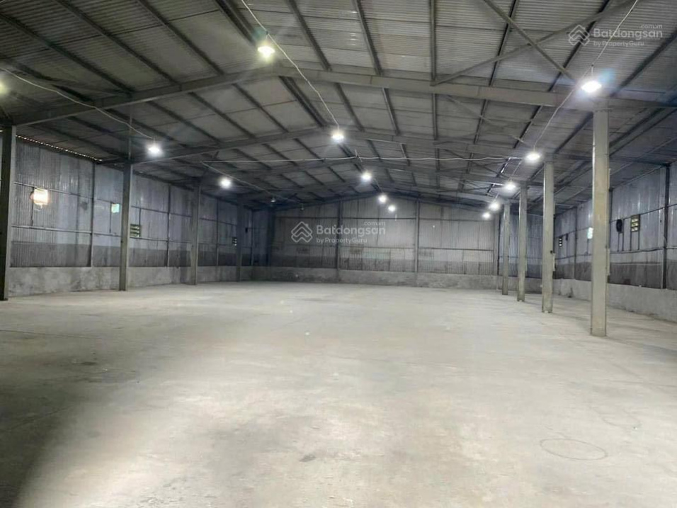 Cho thuê kho xưởng thị trấn Trạm Trôi, mặt QL32: DT 250-570-900m2. Điện ...