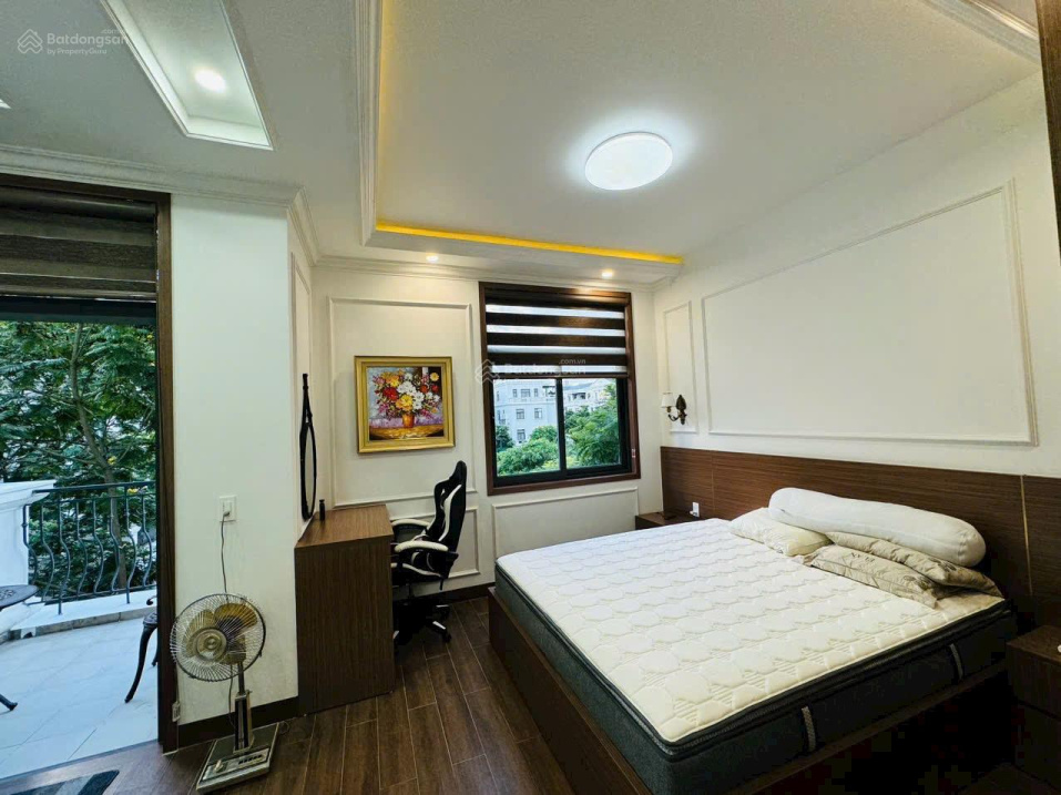 View công viên 98m2, thang máy hoàn thiện siêu đẹp. Nội thất cực đẹp, chi tiết