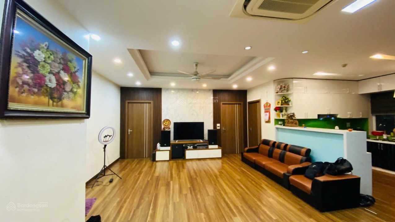 (Mới) Bán gấp căn hộ 3 ngủ 118m2 tại CT3 Trung Văn giá: 5.9 tỷ liên hệ: 0942 281 *** em Huy