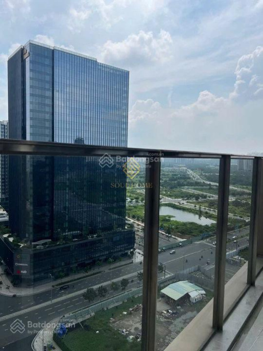 Chủ gửi chuyển nhượng 2pn view sông - lầu cao 19tỷ The Opera Residence