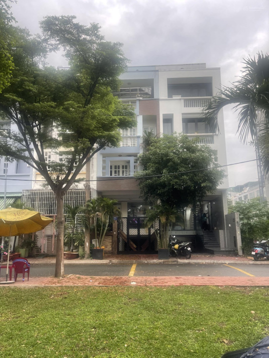 Bán nhà KDC Kim Sơn Quận 7, DT 5x20m gồm hầm trệt 3 lầu đang cho thuê ...