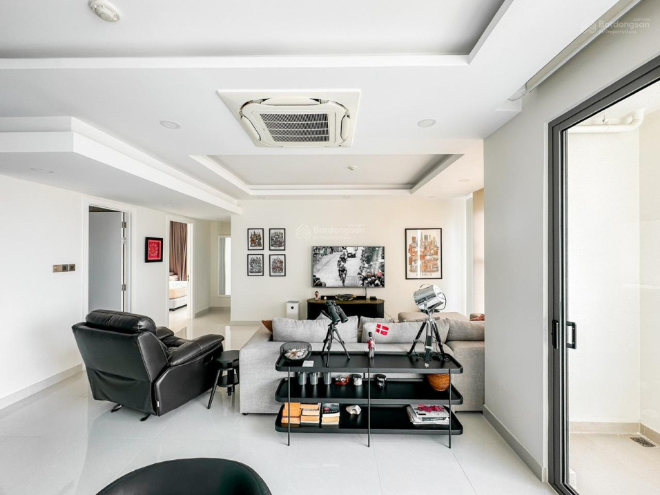 Cần bán nhanh 3PN Saigon Royal - 12 tỷ (Full nội thất) căn góc đẹp - LH ...