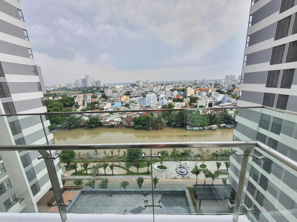 Bán căn hộ 2PN căn góc D'lusso, view hồ bơi - sông, full nội thất. Giá ...