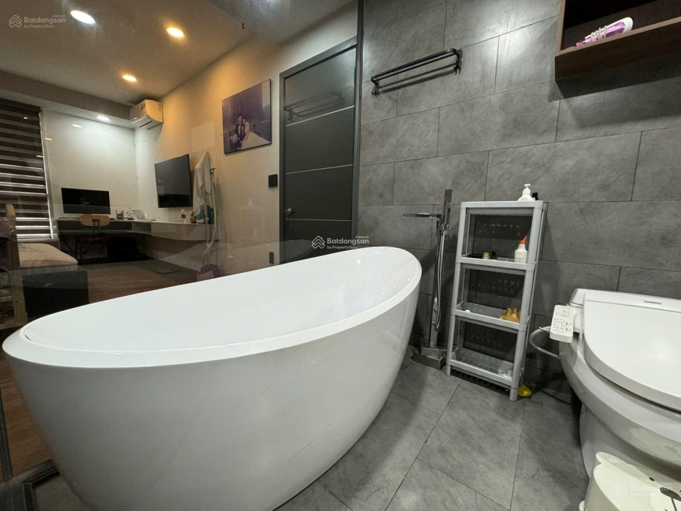 Bán chung cư The Useful (Era Lạc Long Quân) Q.Tân Bình, 59m2, 2PN giá 1.9tỷ. LH: 0934 144 *** Hương