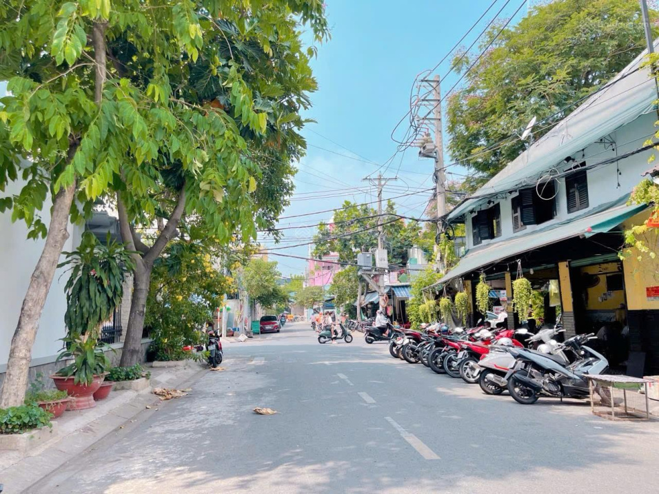 Biệt Thự MT Bác Ái, P. Tân Thành 10m x 21m ( DTCN 206m2 ) Nhà Đúc 3,5 Tấm