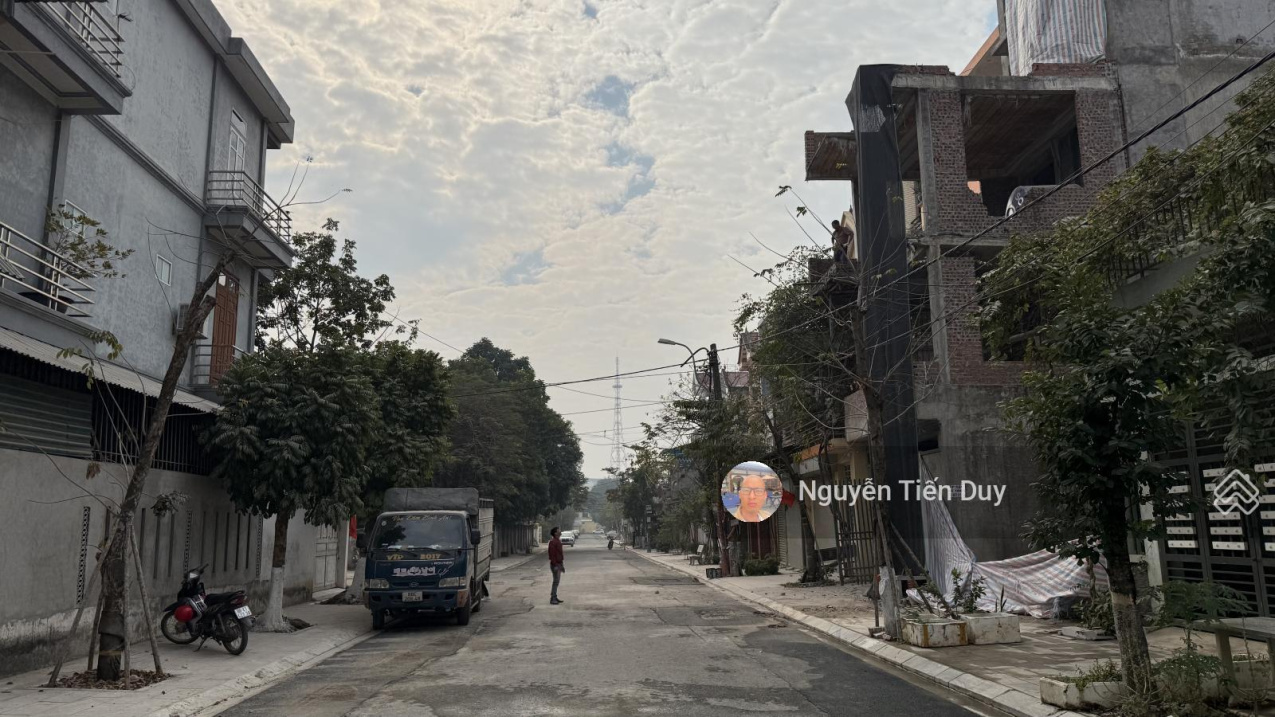 Bán 106m2 đất Liên Bảo TT Vĩnh Yên mặt tiền 5.2m full thổ cư hướng Đông phố Phùng Quang Phong
