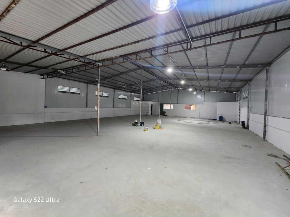 Kho xưởng 300m2 QL13 đường cont gần N4 Hiệp Bình Phước