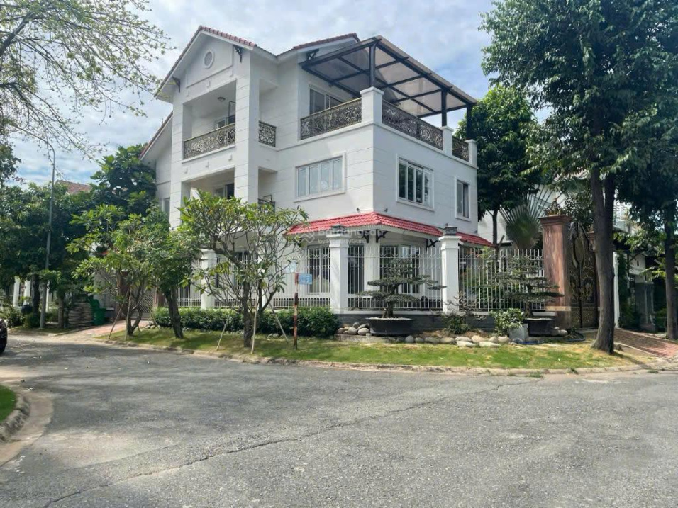 Bán lỗ 2 lô đất nền Biệt thự dự án Sadeco ven sông, Quận 7, Diện tích 126m2 - Giá 15.5 tỷ