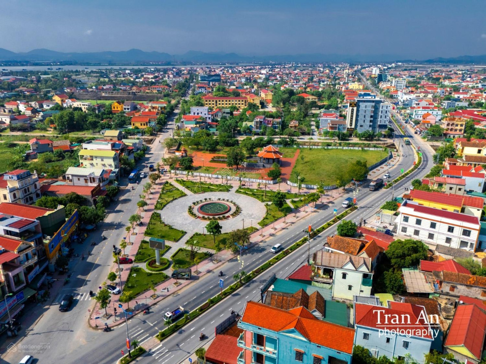 Chính chủ gửi bán lô đất đường Lê Lợi đối diện trường C2 Ba Đồn - Ba ...