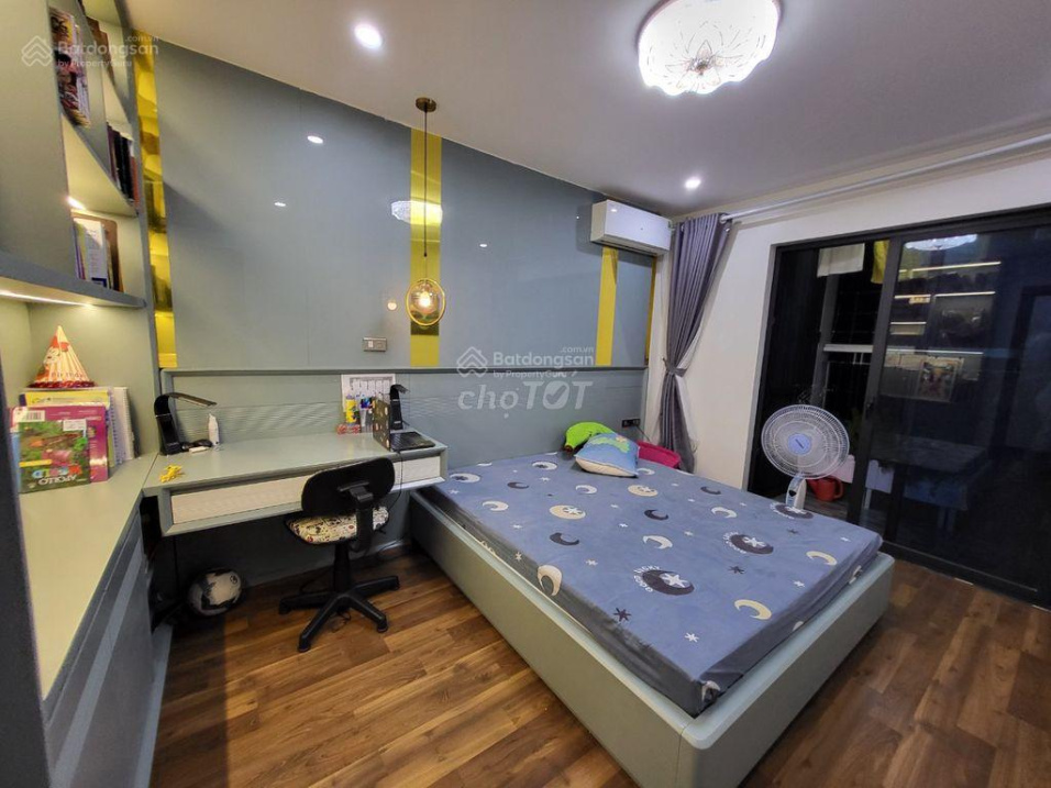 Bán nhanh căn góc CC Resco Cổ Nhuế 5,05 tỷ, 86m2, view đẹp, 3PN, 2WC . Lh 0836 291