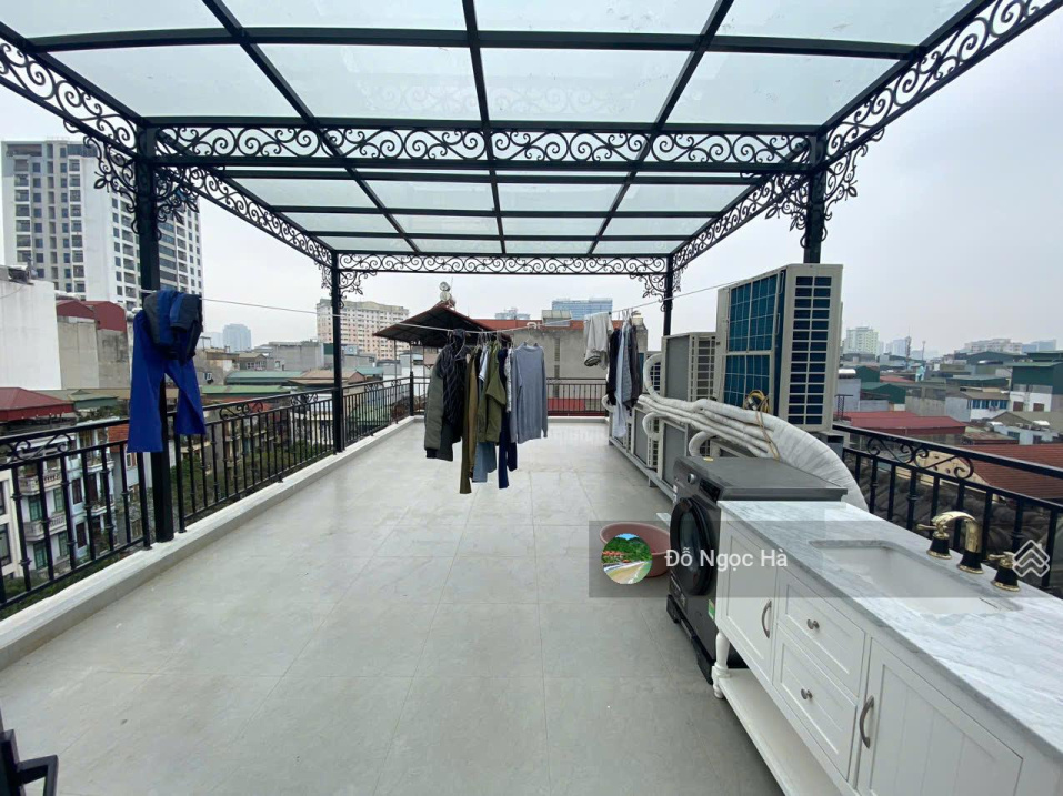 Bán tòa nhà VP xây mới phố Hoàng Ngân, Cầu Giấy 65m2x8T, giá 32 tỷ kinh doanh spa, VP đỉnh