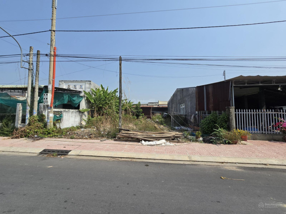 Bán nhà C4 hẻm xe tải Phạm Hùng BH - BC