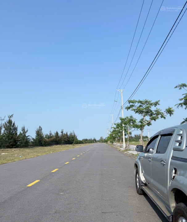 Độc quyền bán 10 lô đất MT Đường 10m5 gần võ chí công bình dương Quảng ...