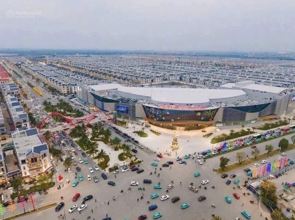 E là số 1 tại Văn Giang (Hưng Yên) - hơn 20tr/m2 - tặng nhà c4 ở ngay ...