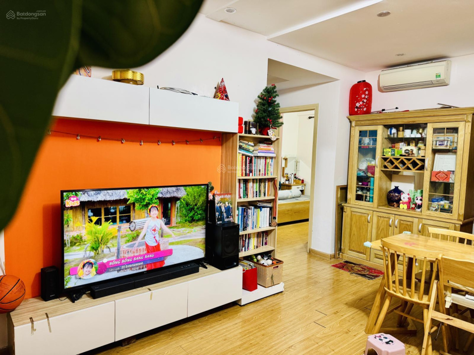 Bán căn góc 70m² tại CT4A Xa La, full nội thất, sổ đỏ chính chủ, tầng ...