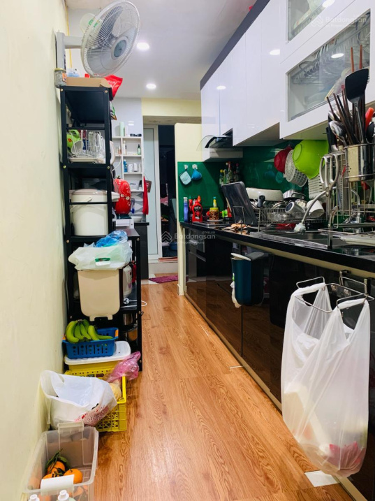 Bán chung cư A6 Giảng Võ, Ba Đình, T2, 70m2 (40m2 sổ), 2 ngủ, 4.68 tỷ