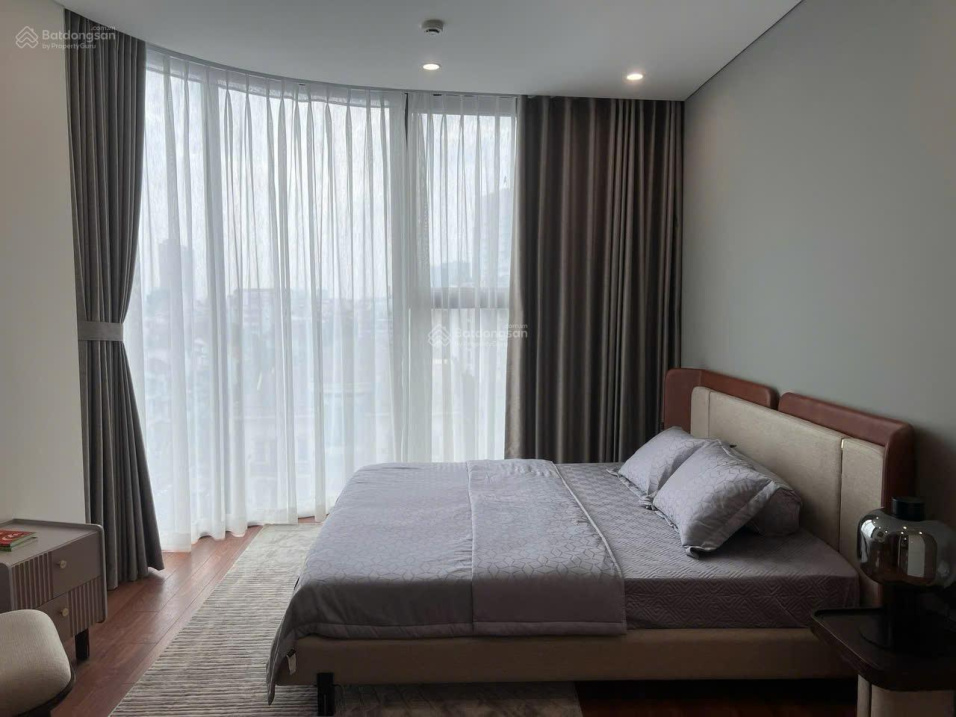 Cho thuê căn 2 PN góc view landmark full nội thất giá 42tr/ tháng