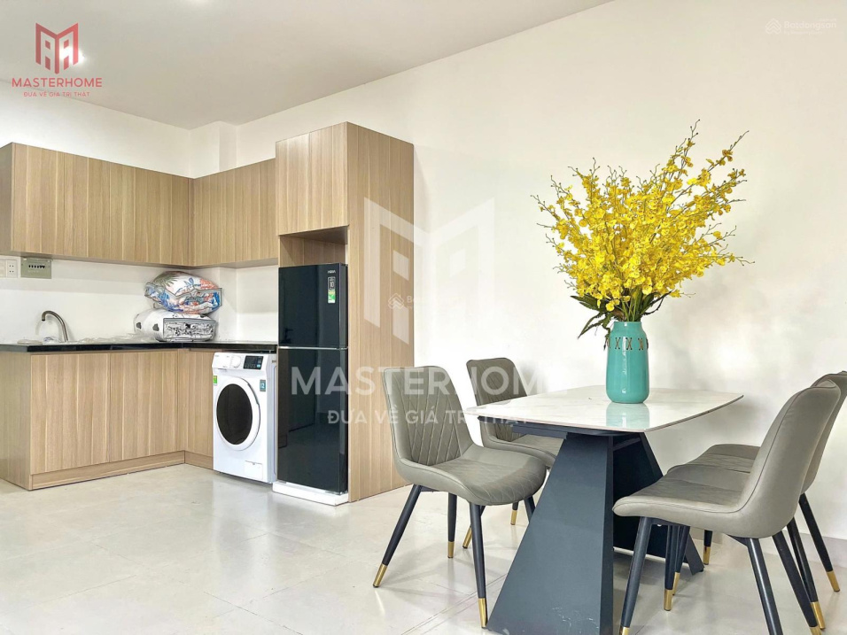 Kho hàng tổng 2PN 60m2 ngã tư Phú Nhuận, sát bên Phan Xích Long, gần sân bay, CV Gia Định