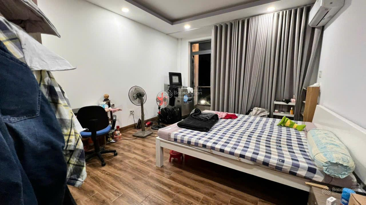 HẺM XE TẢI 1/ NGUYỄN VĂN KHỐI - 4X11 XÂY MỚI 4 TẦNG -HC ĐỦ - 5,5 TỶ TL