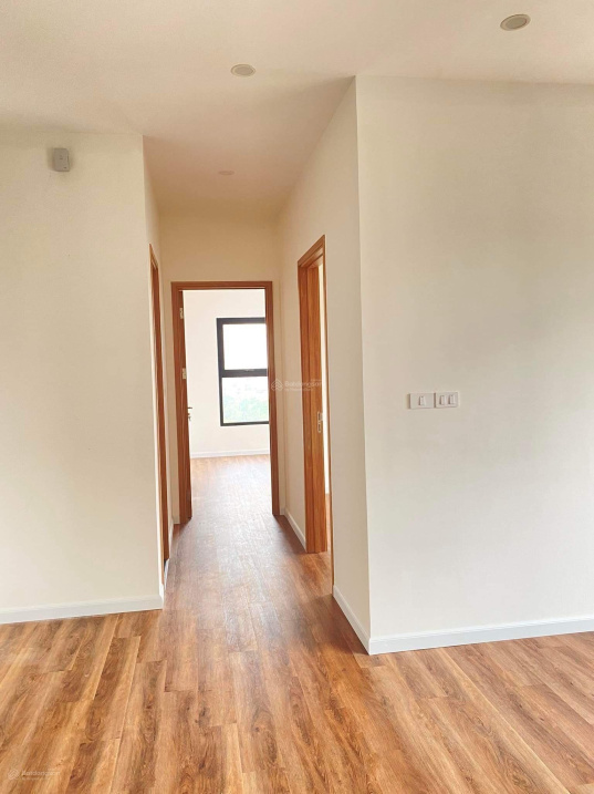 Chính chủ bán căn hộ chung cư Lavender Garden 176 Định Công