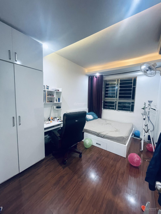 Chính chủ bán CC HH4 Linh Đàm 2PN + 2WC nhà ở sạch sẽ, rất lộc, bán nhanh cho khách thiện chí