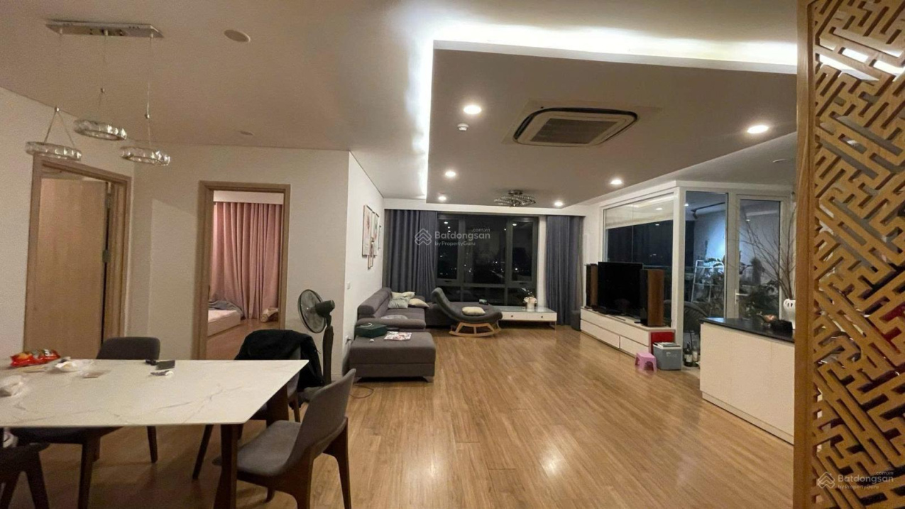 Chính chủ bán căn 3 ngủ 150m2 chung cư Mipec Riverside Long Biên view sông giá 11.7 tỷ: 0916 393