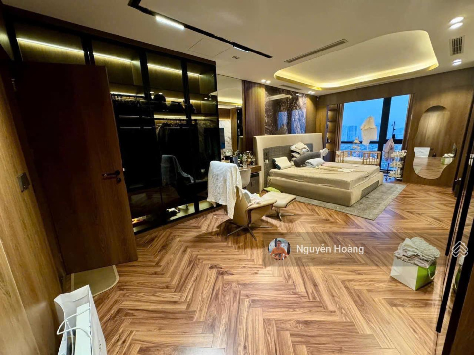 Bán nhanh căn góc tại Vinhomes D'Capitale, 3PN, 105m2, 12.7 tỷ, LH ...