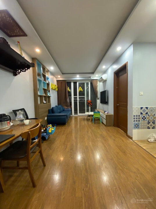 Cần bán căn hộ Gemek 2 diện tích 66,6m2 full đồ tầng trung giá 3.525 tỷ