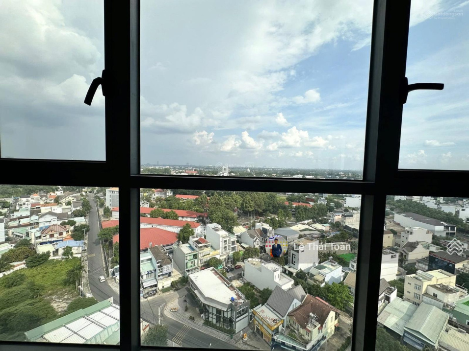 Tôi chính chủ cần bán căn 3PN 104m2 góc tầng cao giá 3.69 tỷ, CC Compass One Chánh Nghĩa TDM