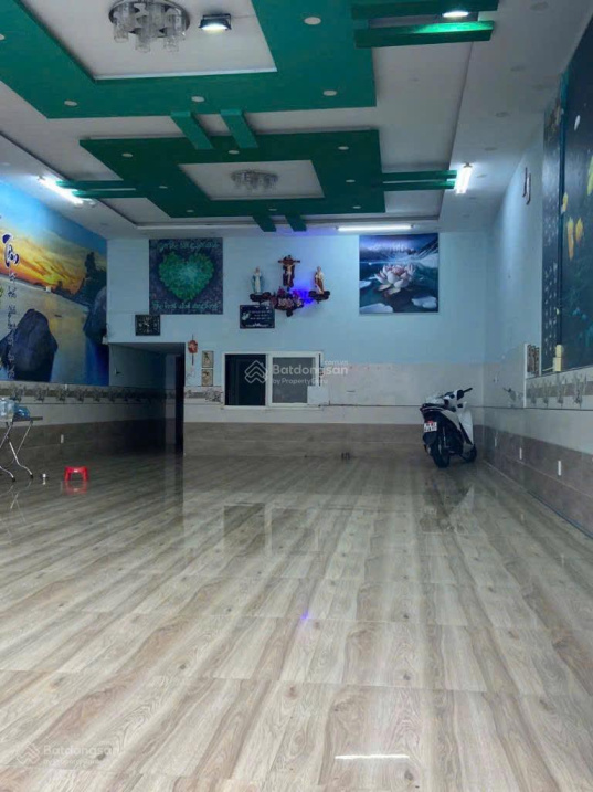 Cần bán Shophouse CT2 mặt đường 19/5 đối diện siêu thị Go - KĐT Vĩnh Điềm Trung