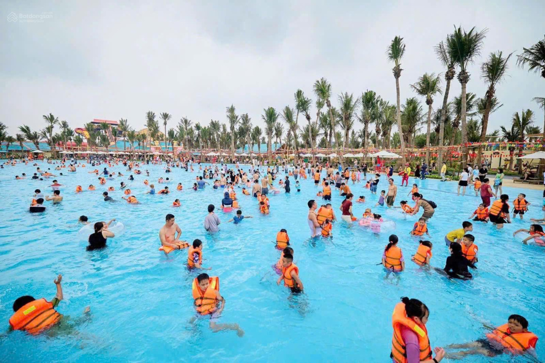 Biệt thự song lập MT 10m sát quảng trường nhạc nước, chung cư, dt 175m2, hướng Bắc, giá 16,4 tỷ