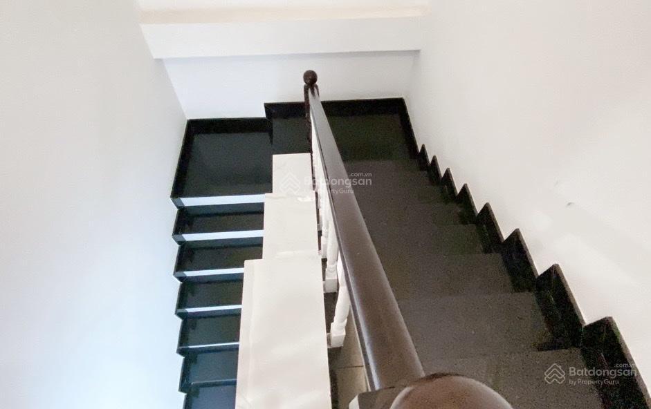 Bán nhà quận 7.ngang 4m dài 25m.có 3phòng ngủ,nhà mới đẹp,giá 9ty ...