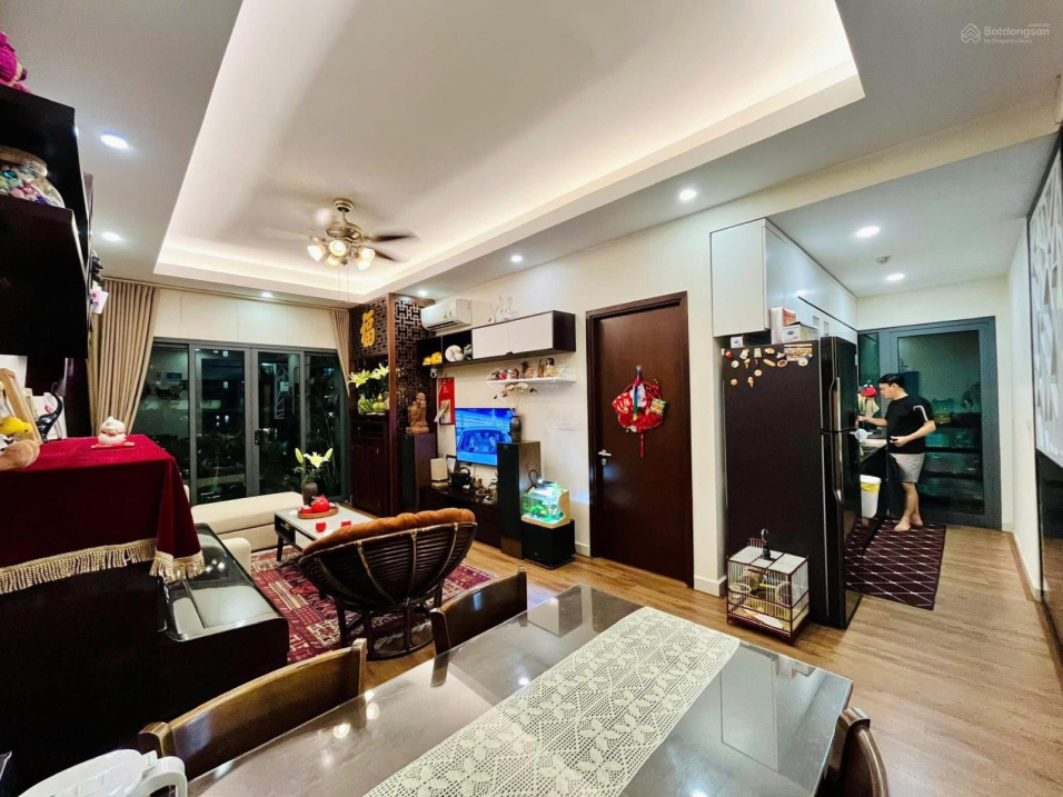 Bán CHCC The Two Gamuda Garden DT: 78,5m2 2PN + 2WC. Giá: 5,5 tỷ. LH ...