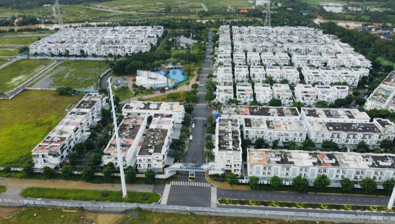 Cần tiền gấp giảm thêm 600tr - Bán biệt thự góc hiếm có KDC compound ...