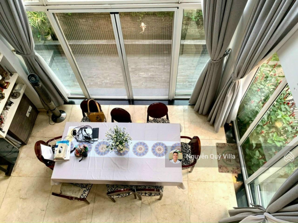 Đi Định Cư Mỹ ! Bán Gấp Căn Biệt Thự - full nội thất - KDC Phú Mỹ - DT: 220.5m2 Ngay Trường Canada